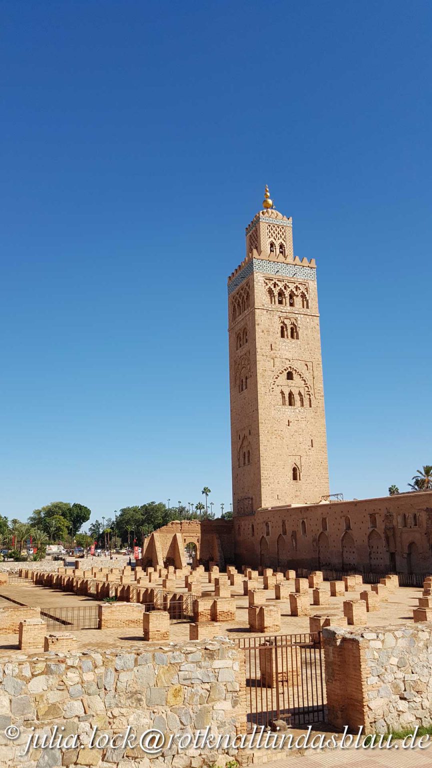 Koutoubia-Moschee Marrakesch – Rot knallt in das Blau